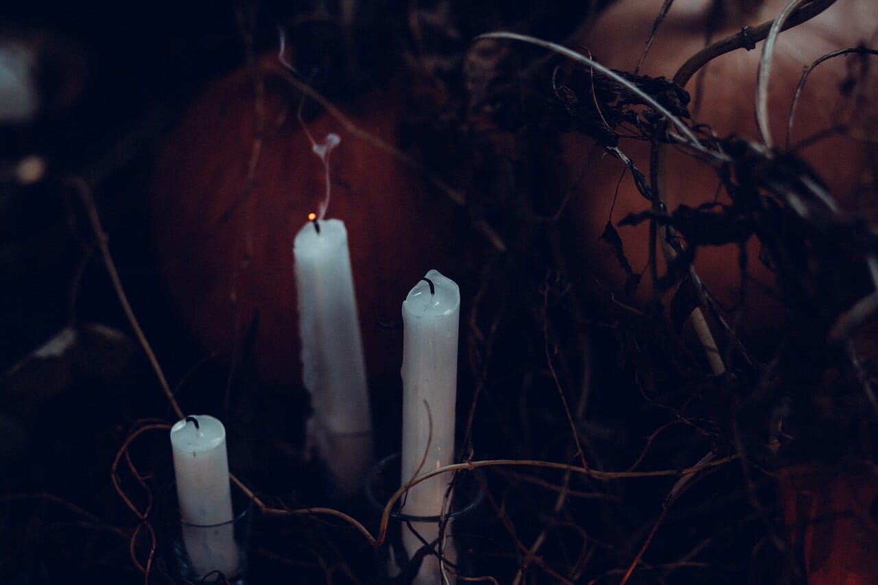 Can A Candle Relight Itself? Find Out Here!